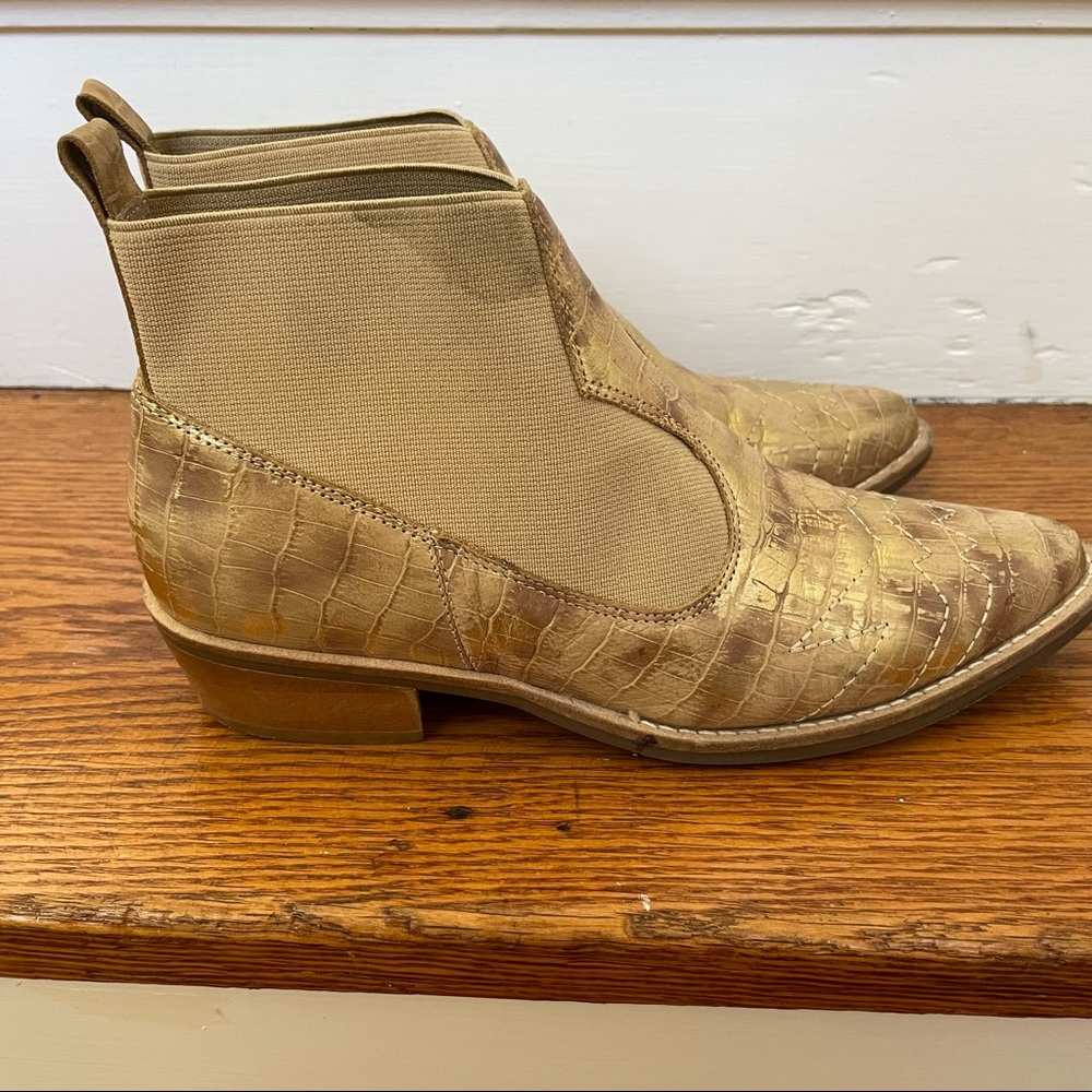 Matisse Gold Metallic Western Ankle Boots - Gem